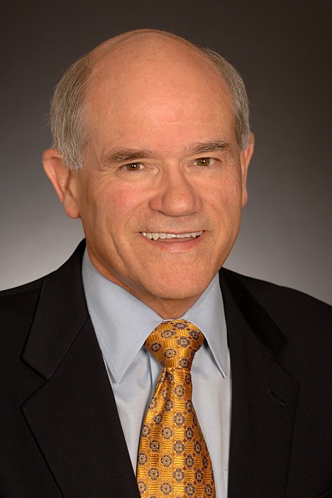 Supreme Court justice candidate Charles Wiggins visits Friday Harbor ...