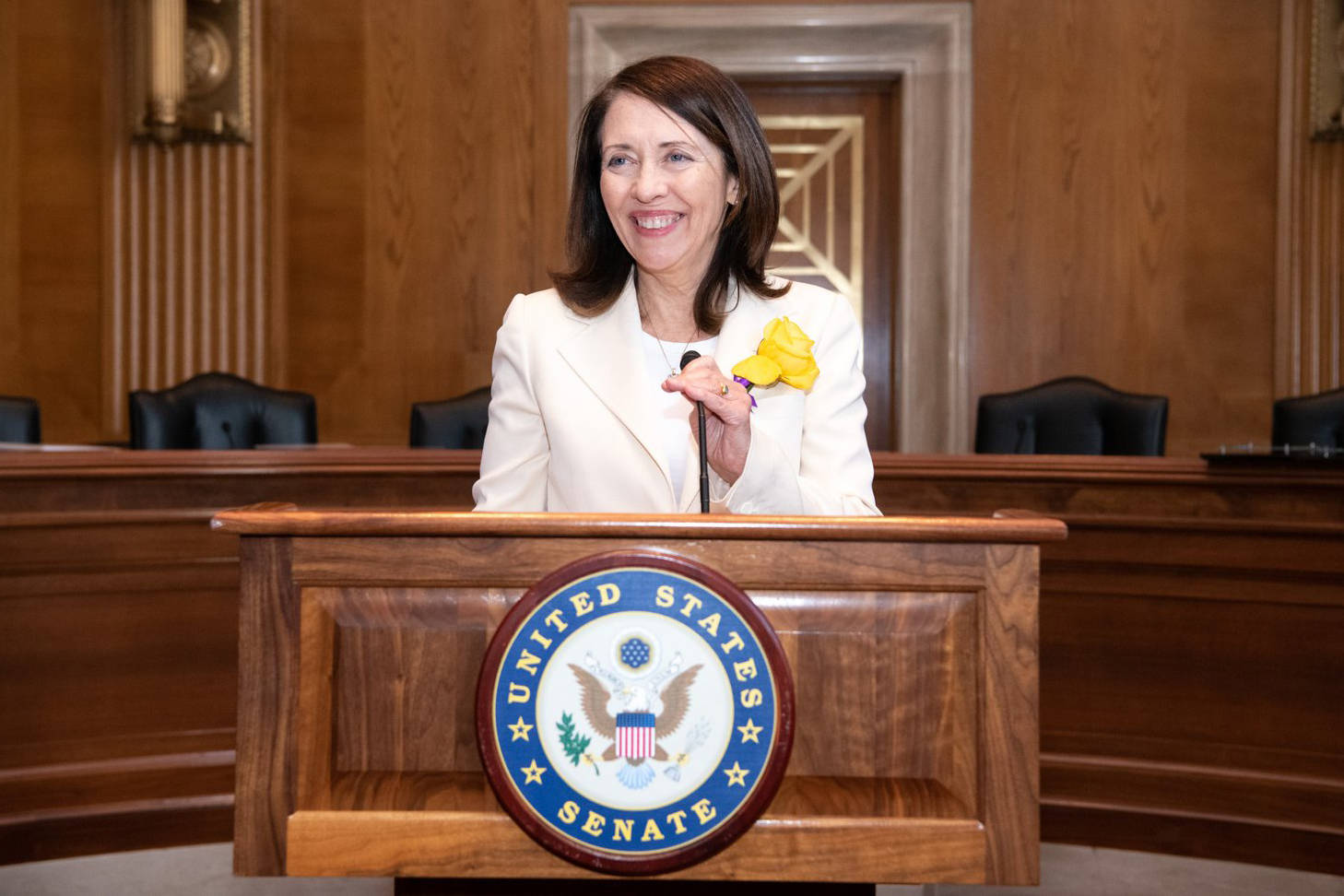Cantwell is first woman to chair the Senate committee on commerce ...