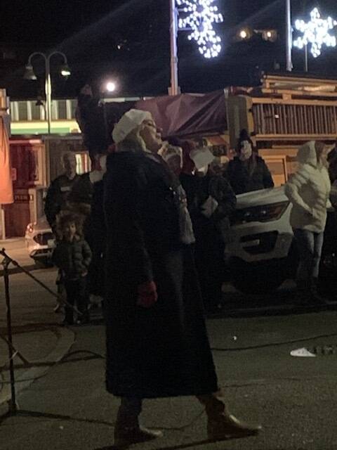 Tree Lighting Festival kicks off Winterfest | The Journal of the San ...