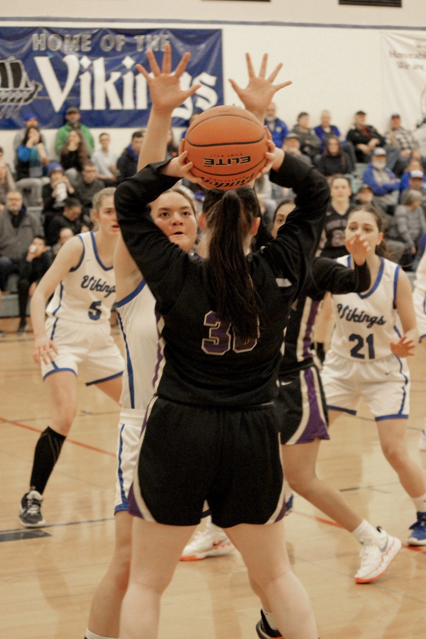 Wolverines’ girls’ basketball team wins against Orcas Vikings | The ... Wolverines’ girls’ basketball team wins against Orcas Vikings | The ...