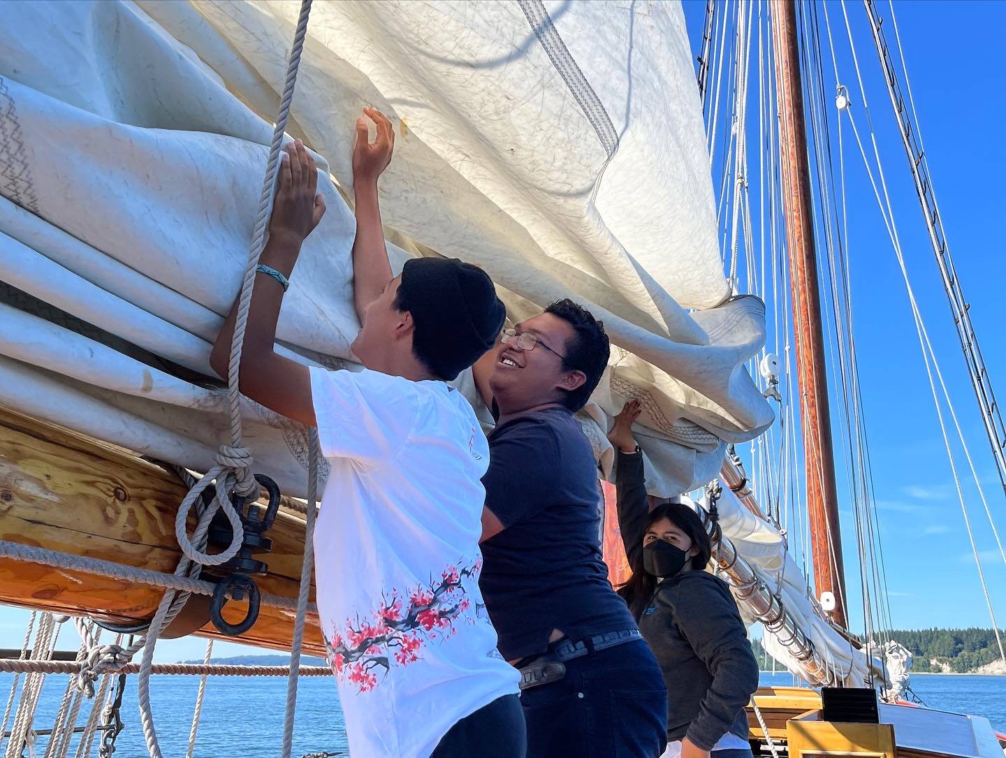 Everett at Sea - Youth from low income families set sail for the San ...